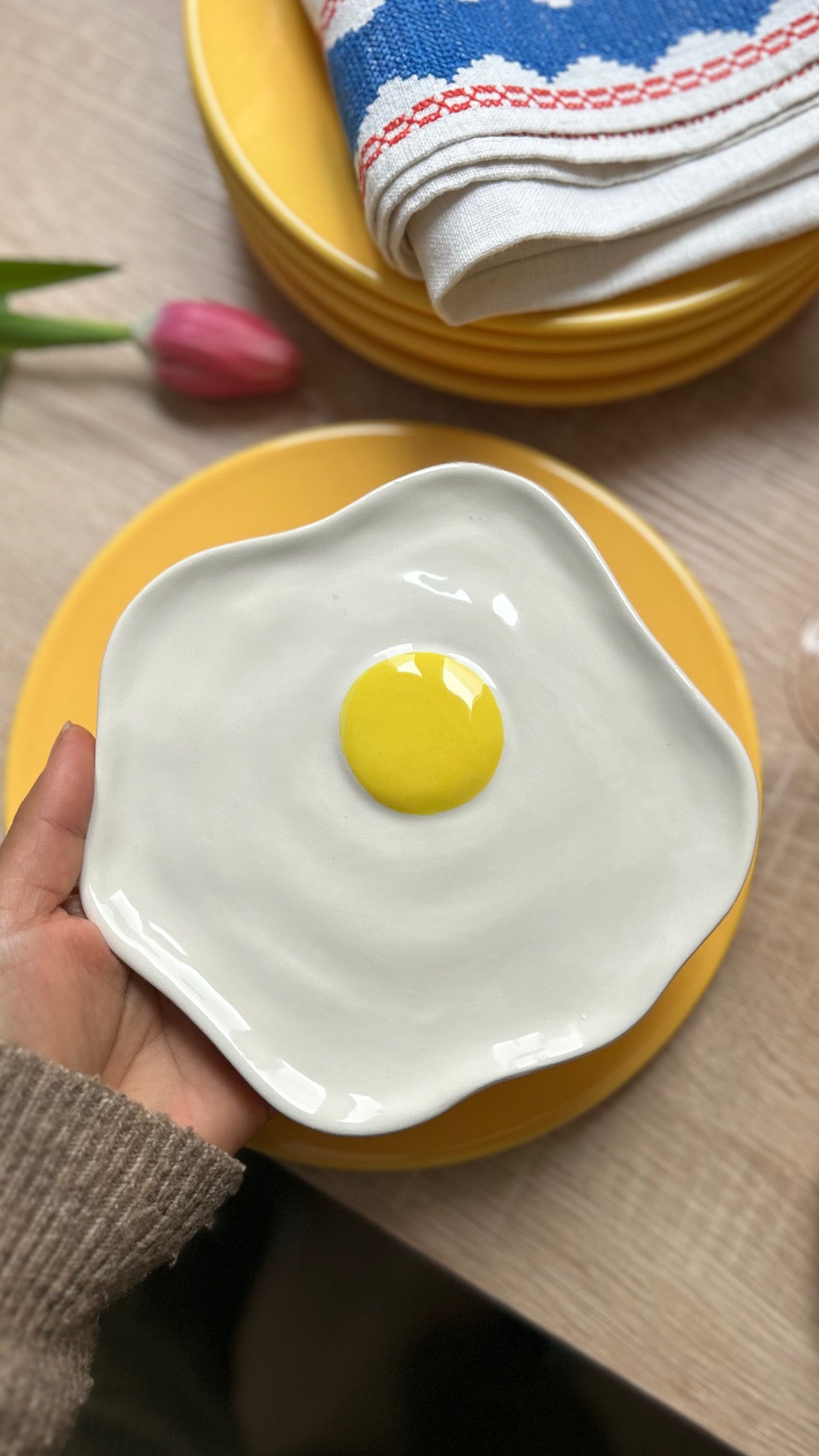 Prato "ovo" – Studio Mathinna